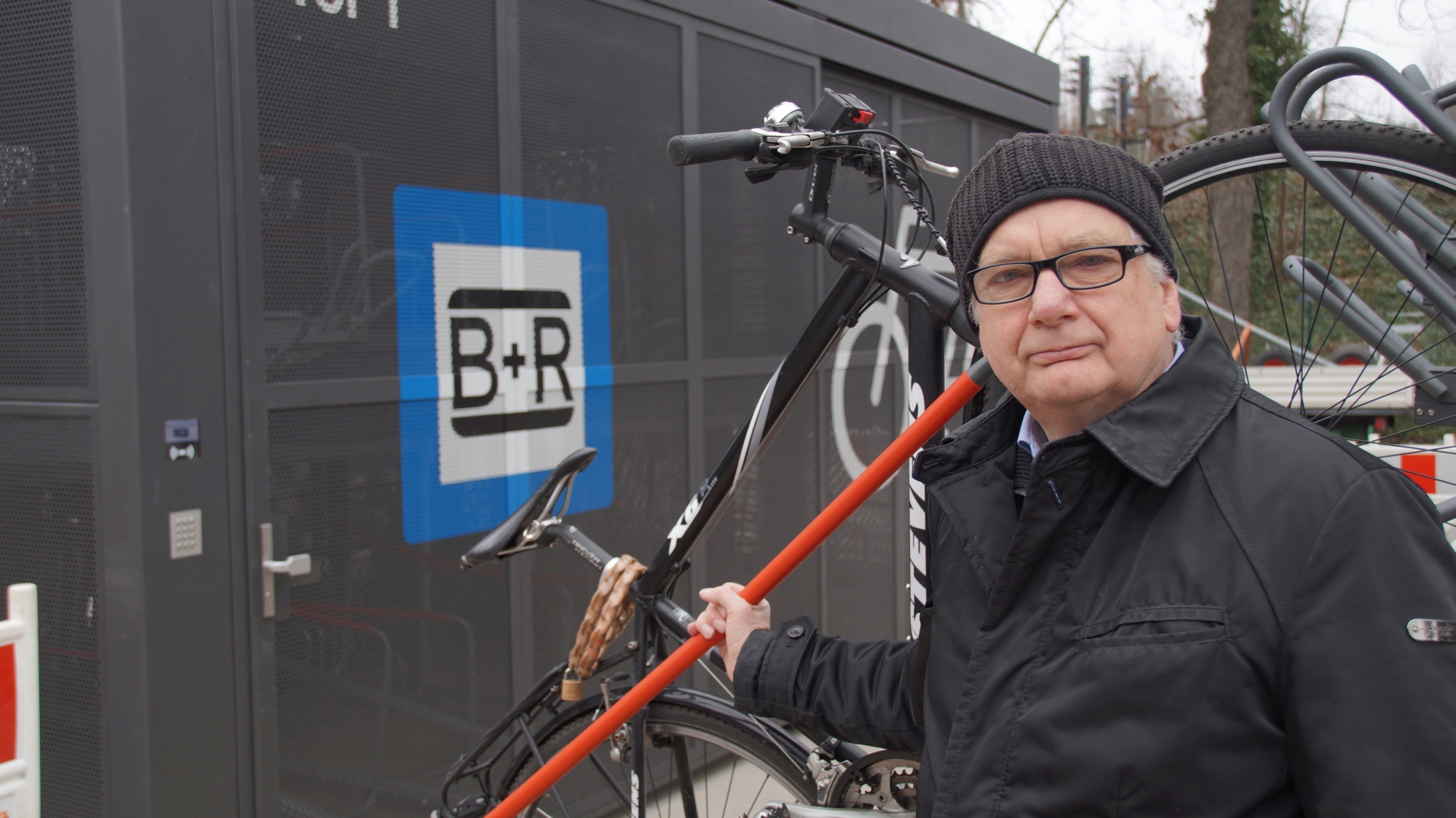 Bike + Ride in Ohlsdorf: Abstellplätze für Fahrräder am S/U-Bahnhof ...
