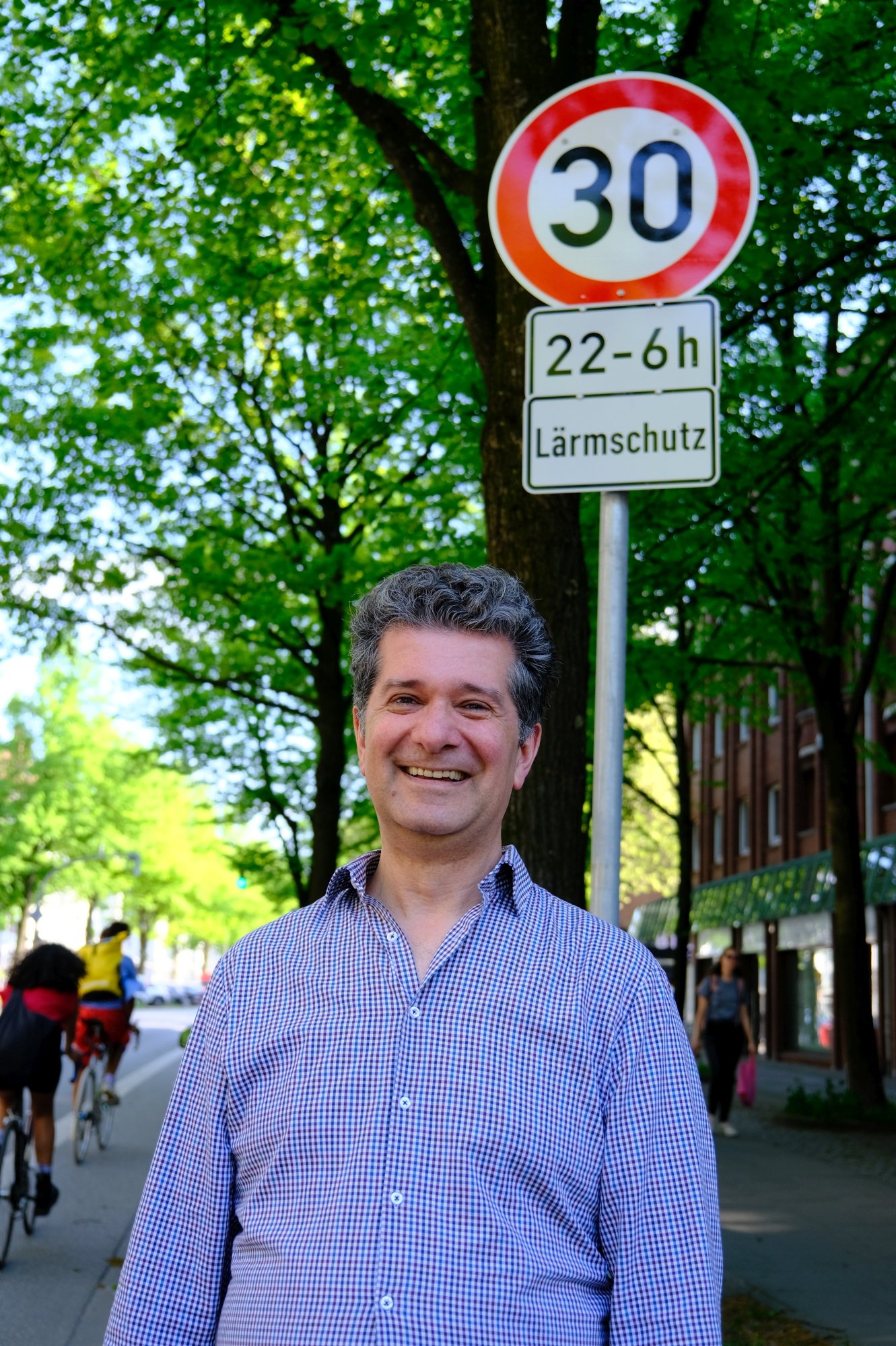 Tempo 30 nachts sorgt für mehr Ruhe am Winterhuder Marktplatz und an ...